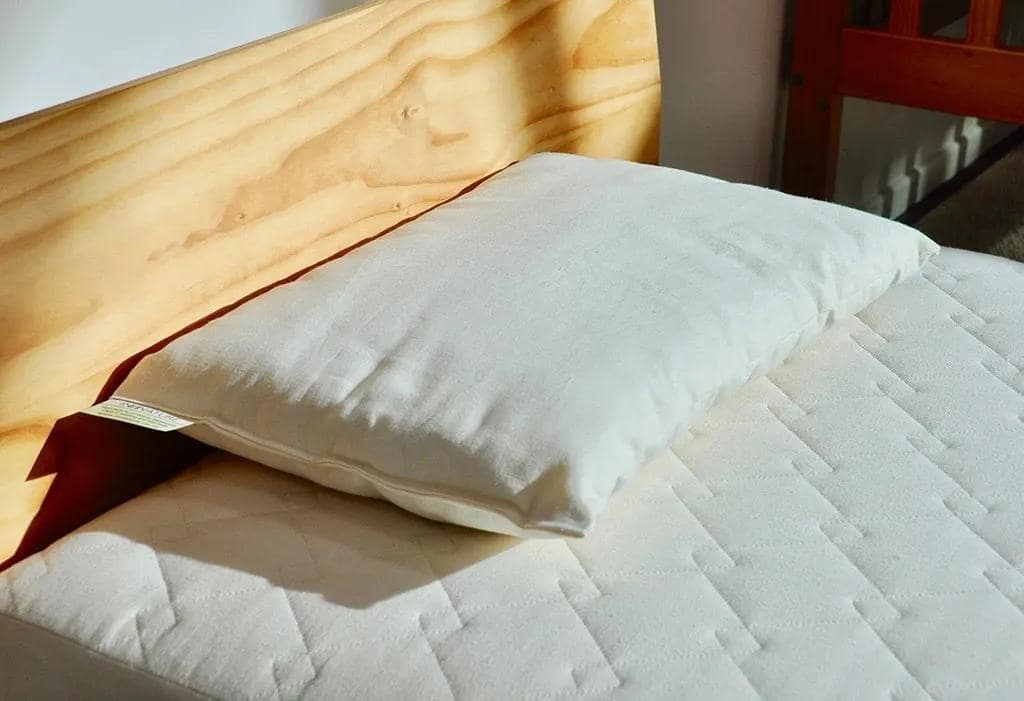 Organic Wool & Cotton Child’s Pillow | INNATURE
